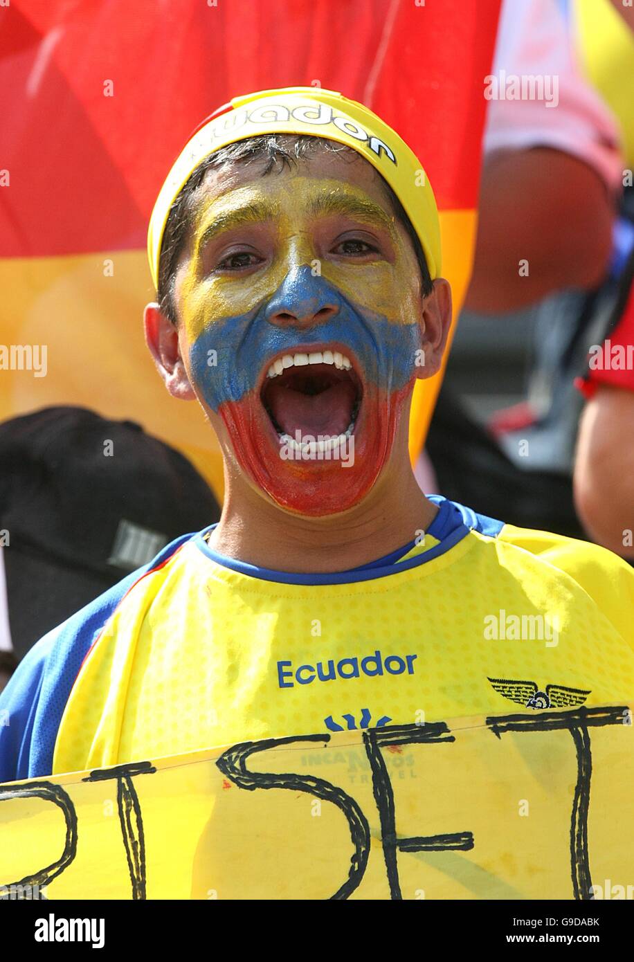 Ecuador fan in stands hi-res stock photography and images - Alamy