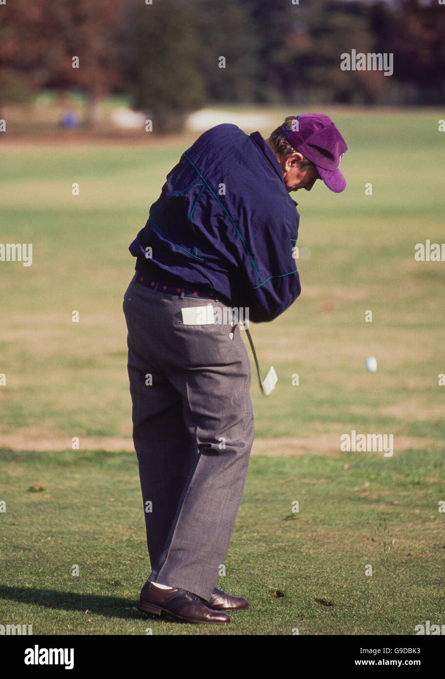 President George H.W. Bush plays golf at Andrews Air Force Base in ...