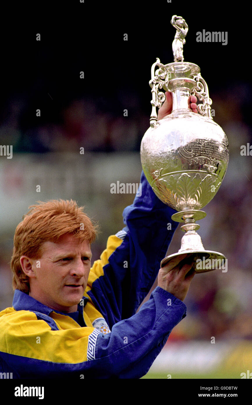 Leeds utd 1992 hi-res stock photography and images - Alamy