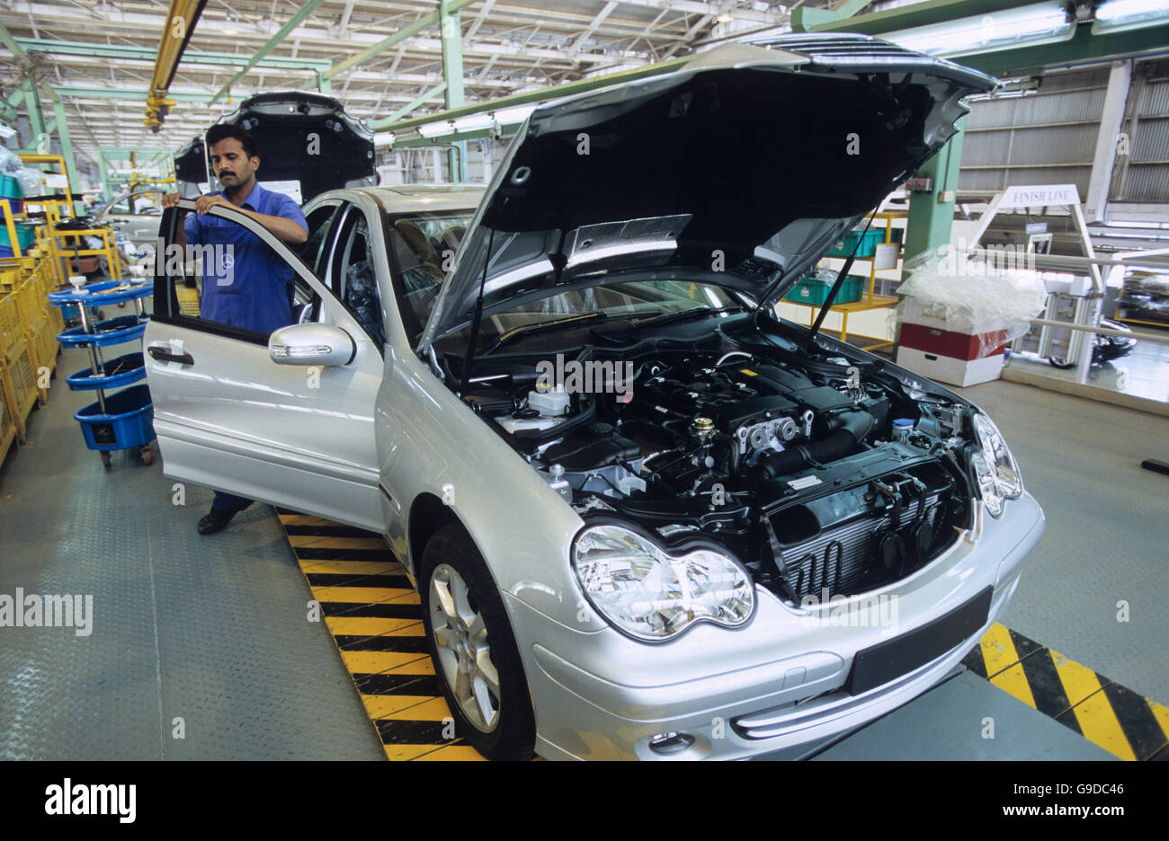 INDIA Maharashtra Pune, Daimler Chrysler Factory, assembly line for ...
