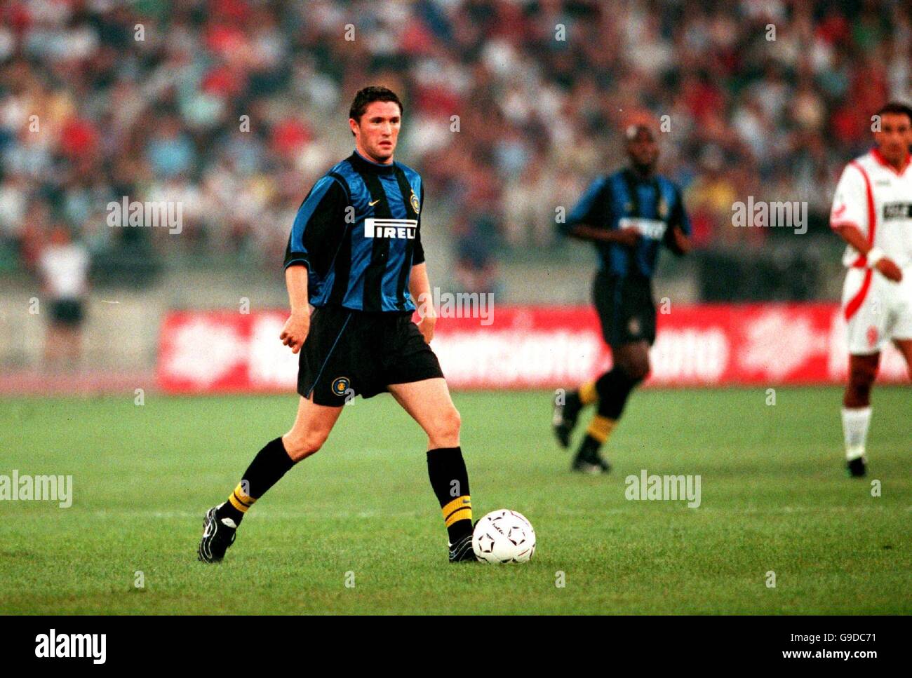 Inter milans robbie keane in action on his debut hi-res stock ...