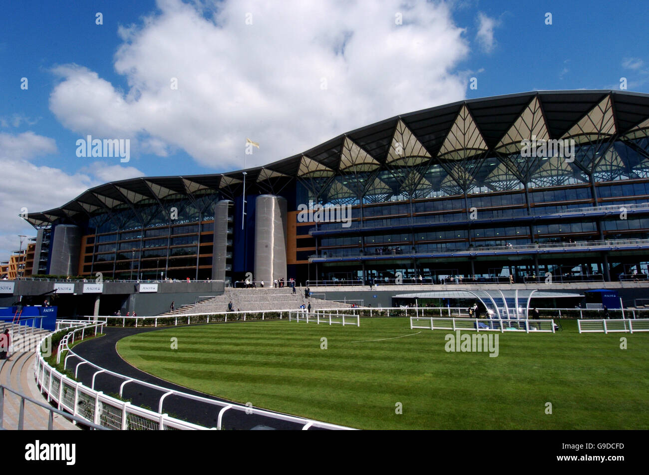 A General View Of The Grandstand At Ascot High Resolution Stock ...