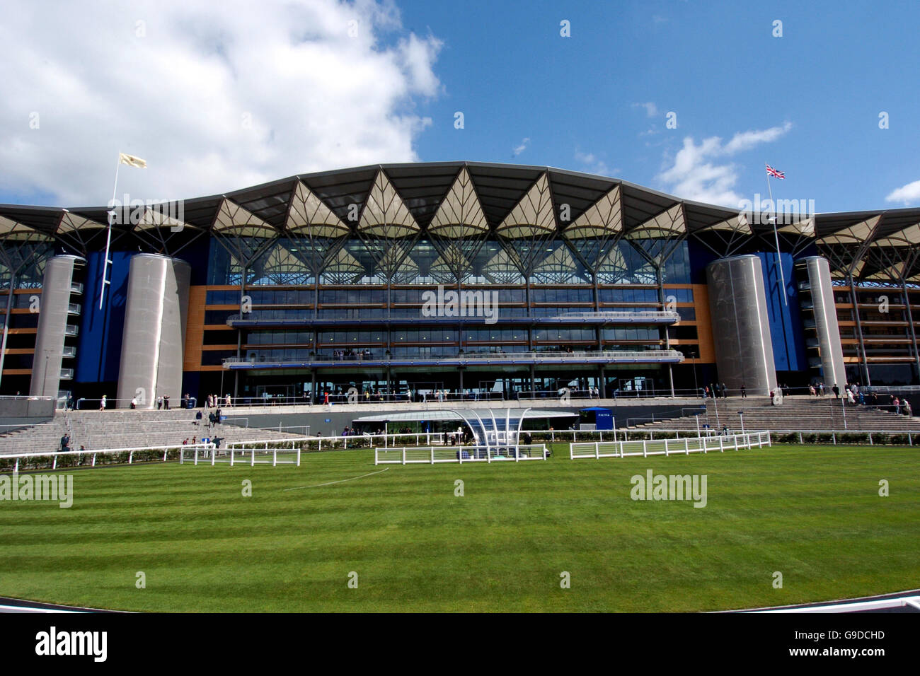 A general view of the grandstand at ascot hi-res stock photography and ...