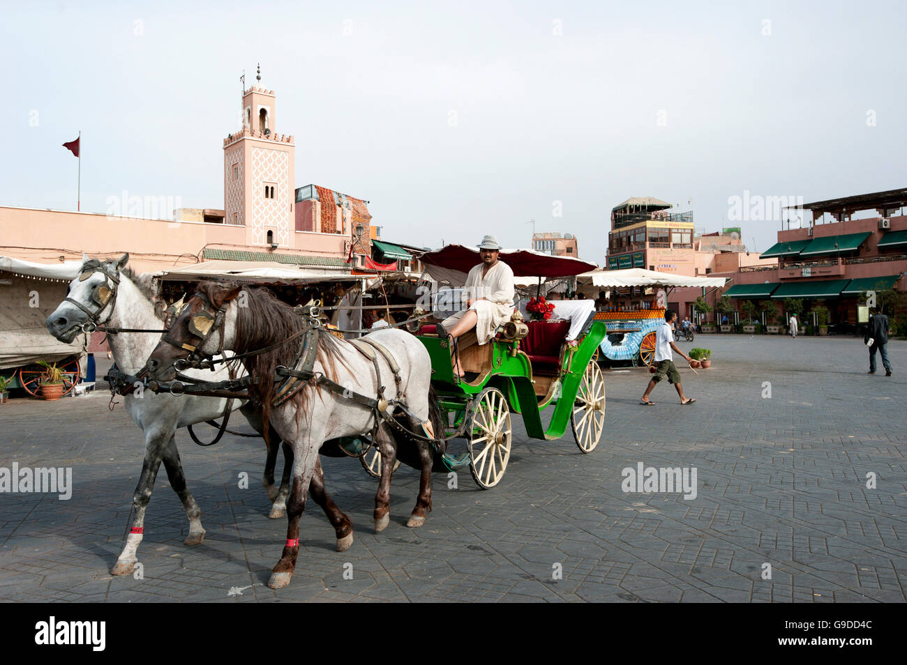 Human drawn carriage hi-res stock photography and images - Alamy