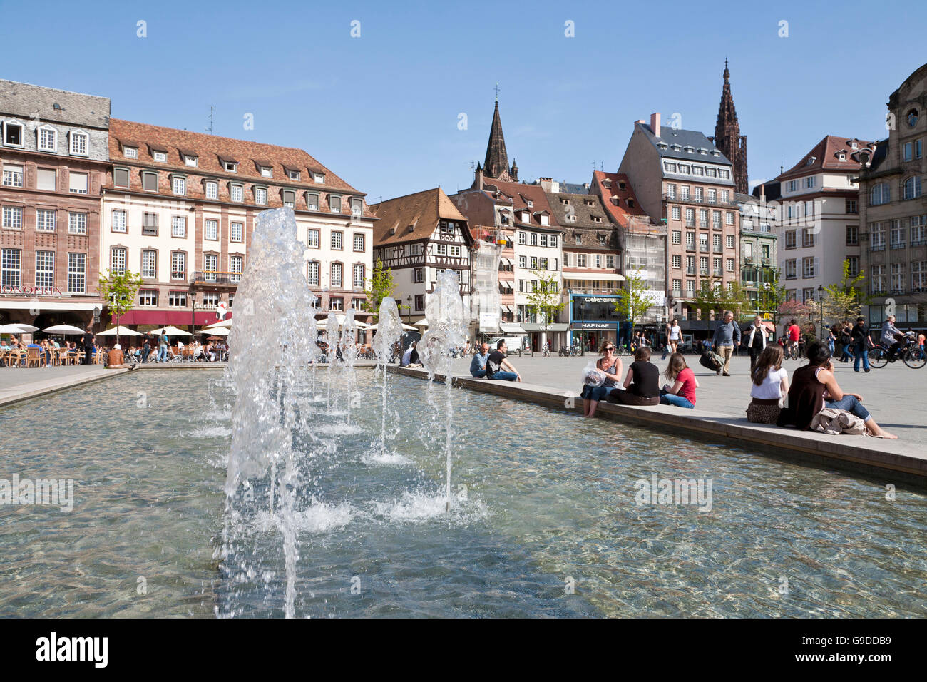 Fountains on Place Kleber square, Strasbourg, Alsace, France, Europe ...