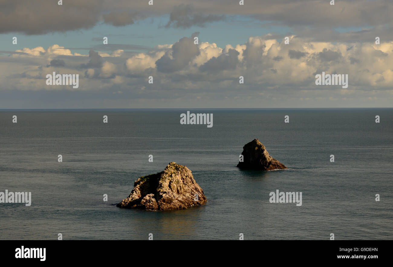 Two rocks together in hi-res stock photography and images - Alamy