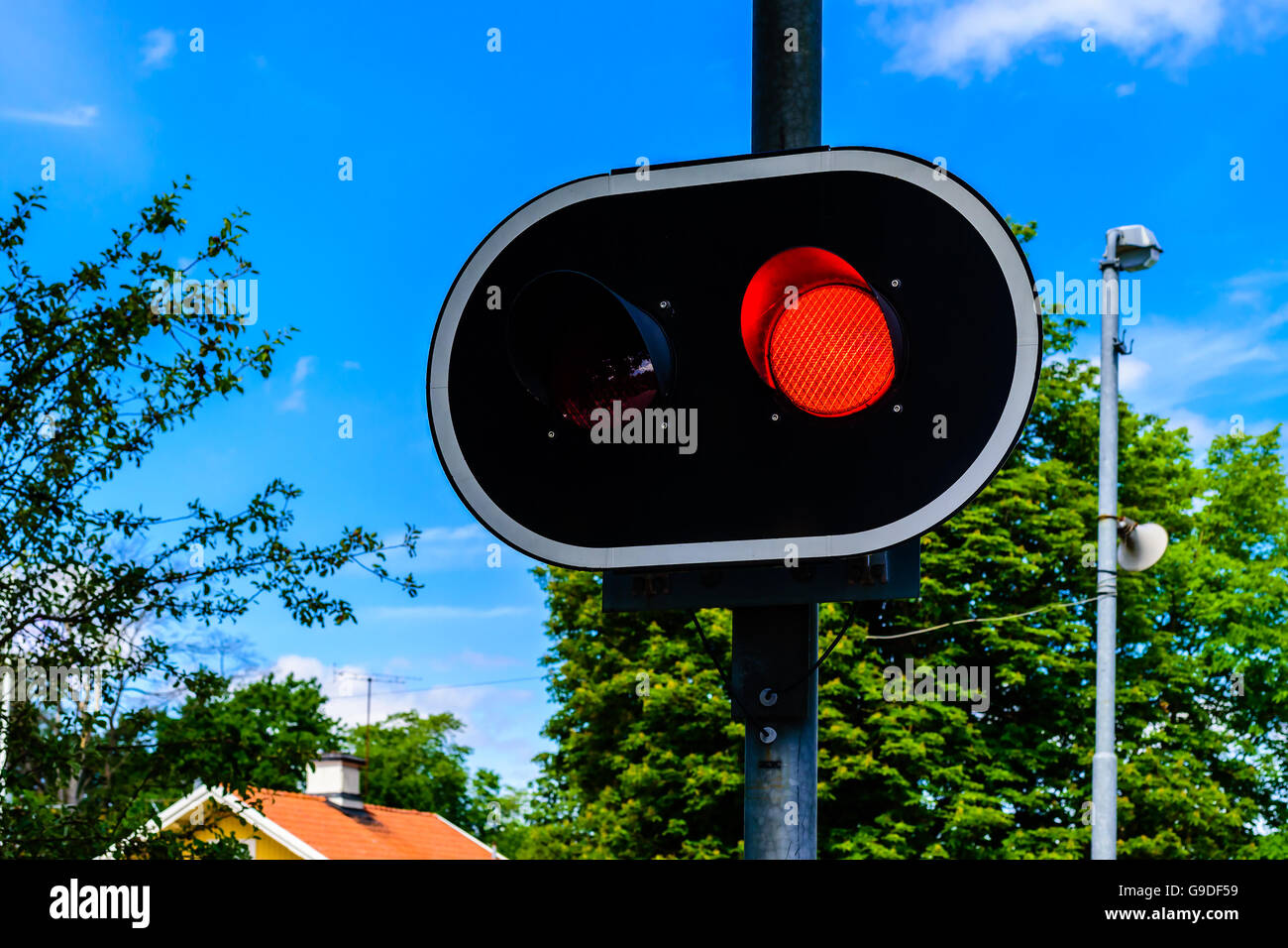 Stop sign red traffic light hi-res stock photography and images - Alamy