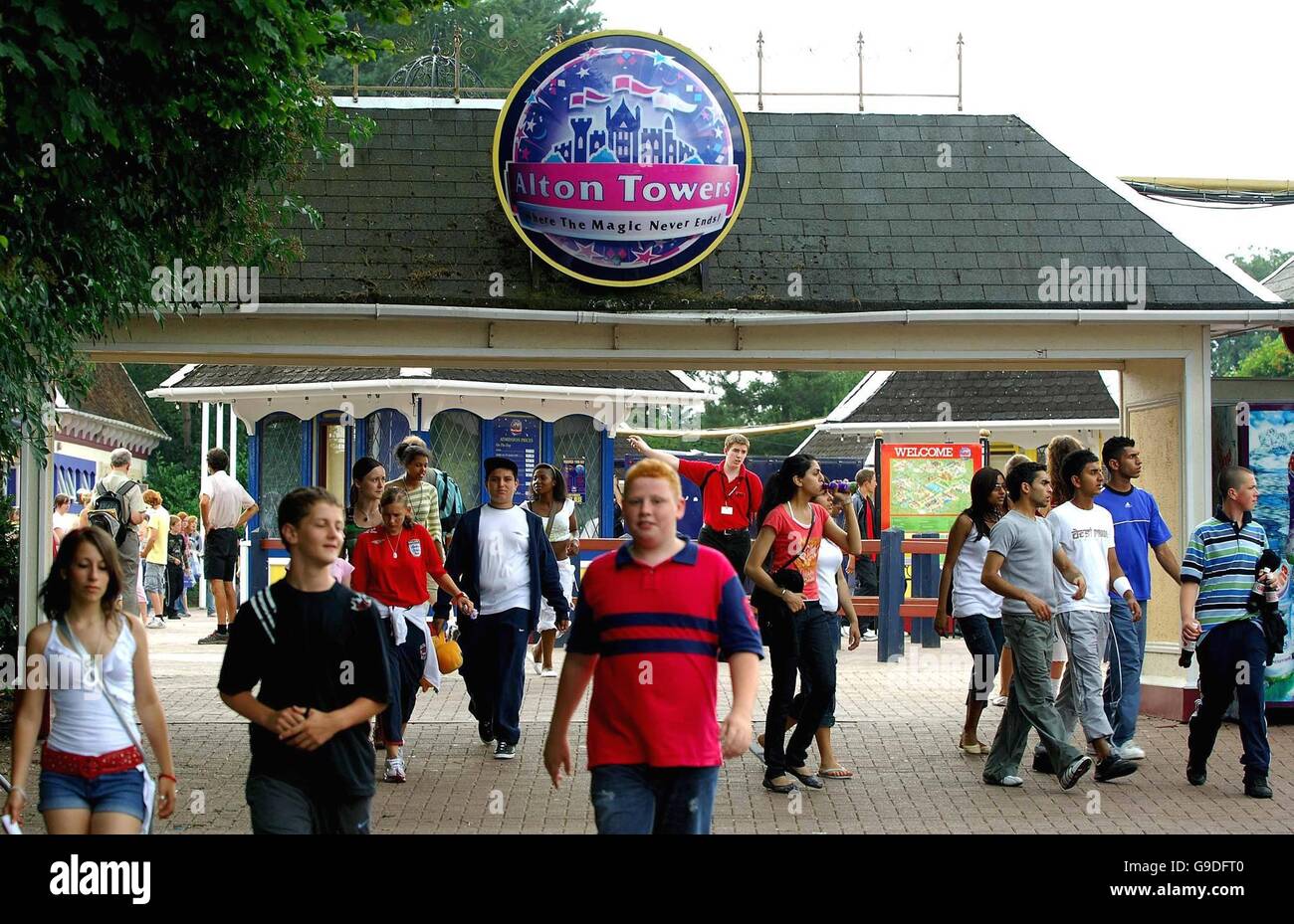 Alton Towers accident. People leaving Alton Towers on Thursday Stock ...