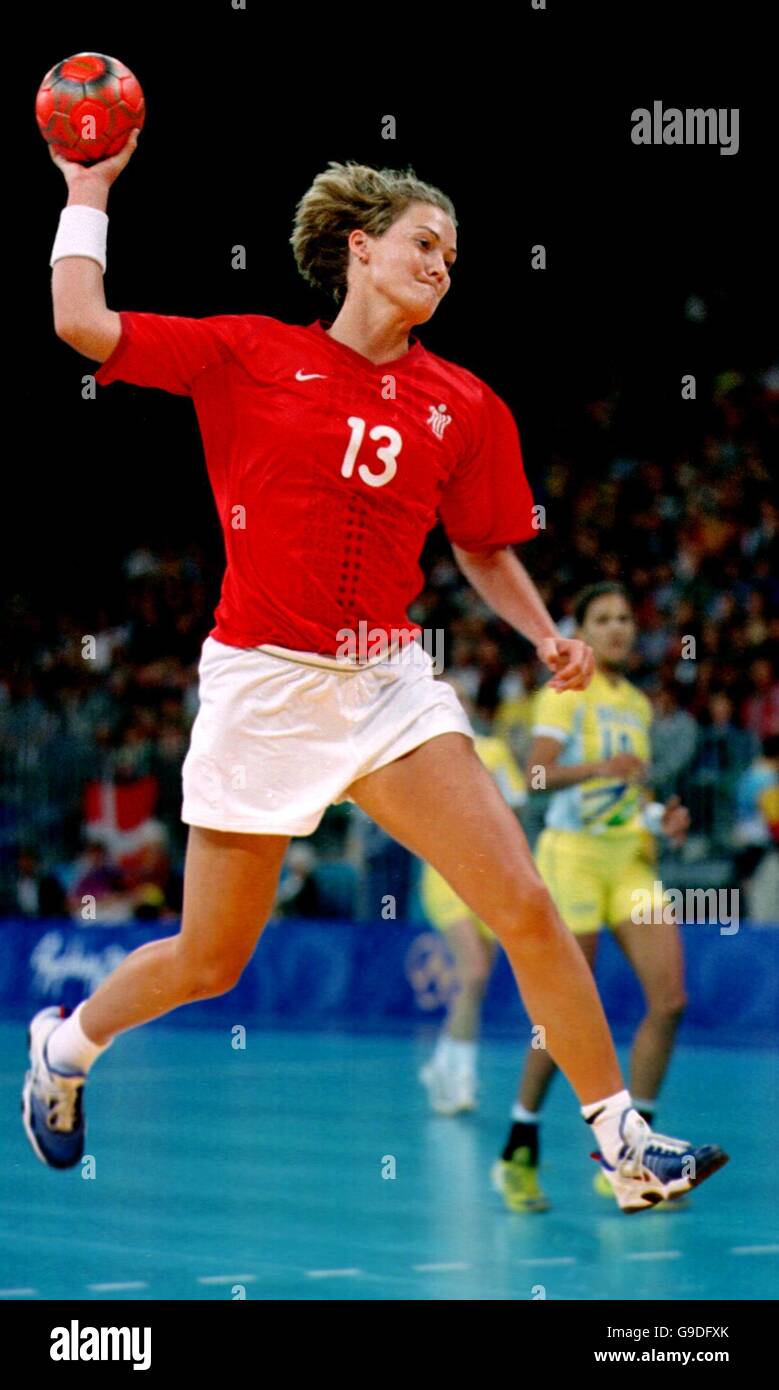 Shot throw rejectrejectolympicsydney2000 hi-res stock photography and ...