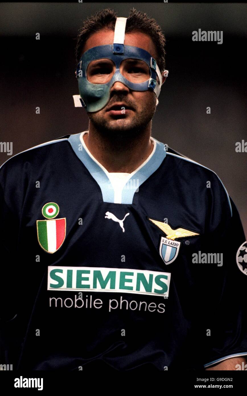Sinisa Mihajlovic of Lazio, wearing a specially designed facemask to ...