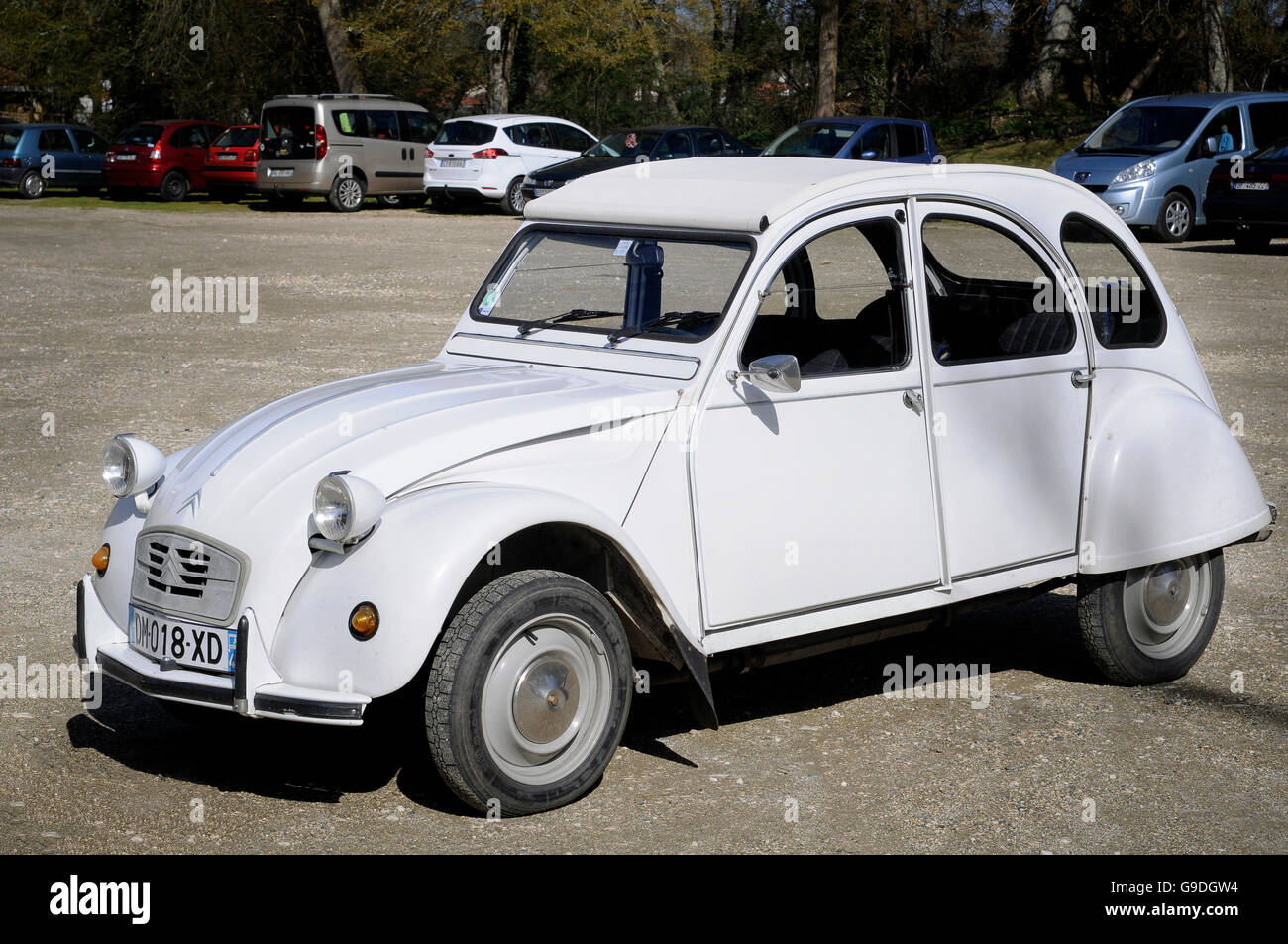 Old classic citroen 2cv motor hi-res stock photography and images - Alamy