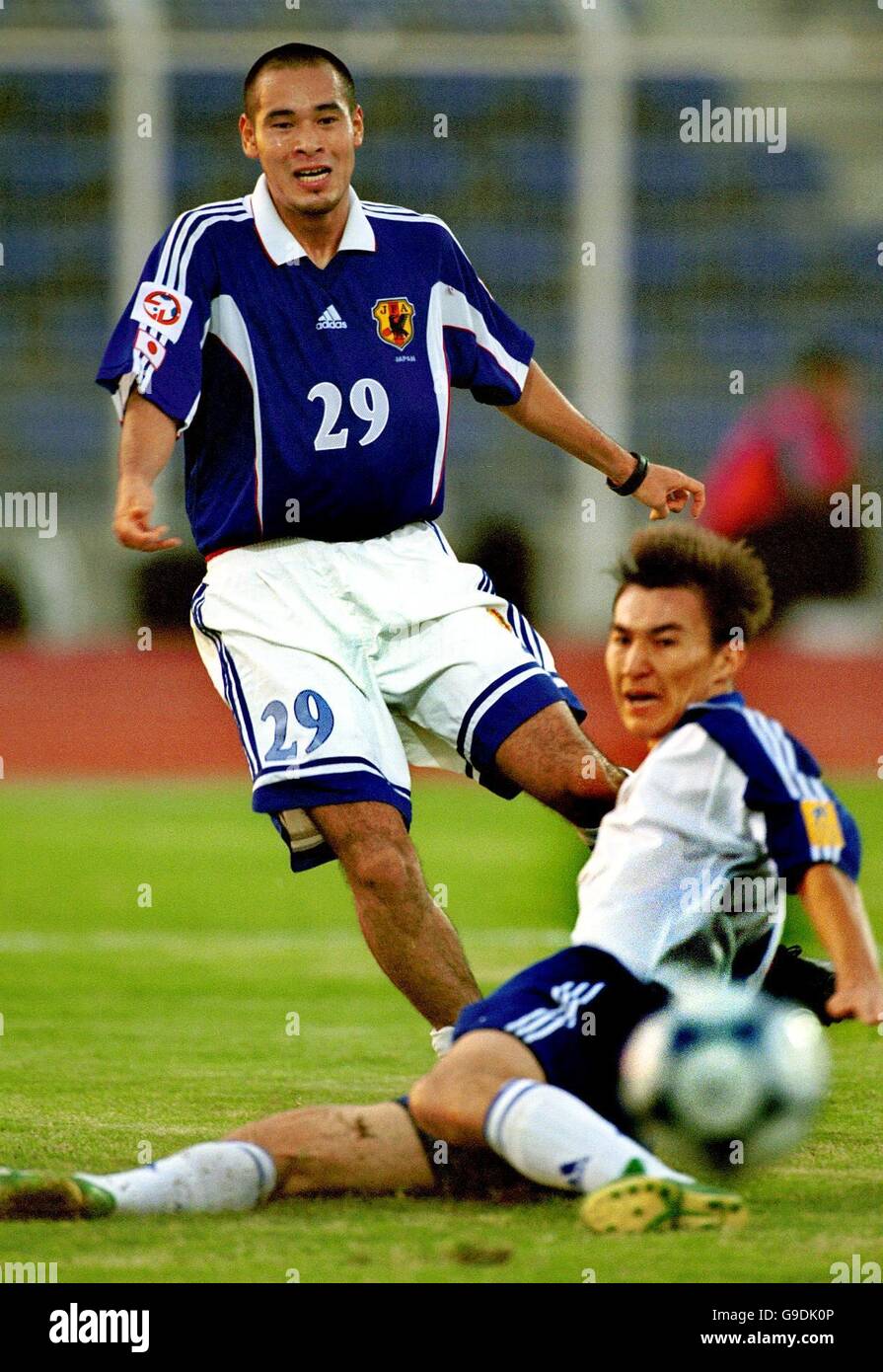 Naohiro Takahara of Japan (l) scores the first of his three goals in ...
