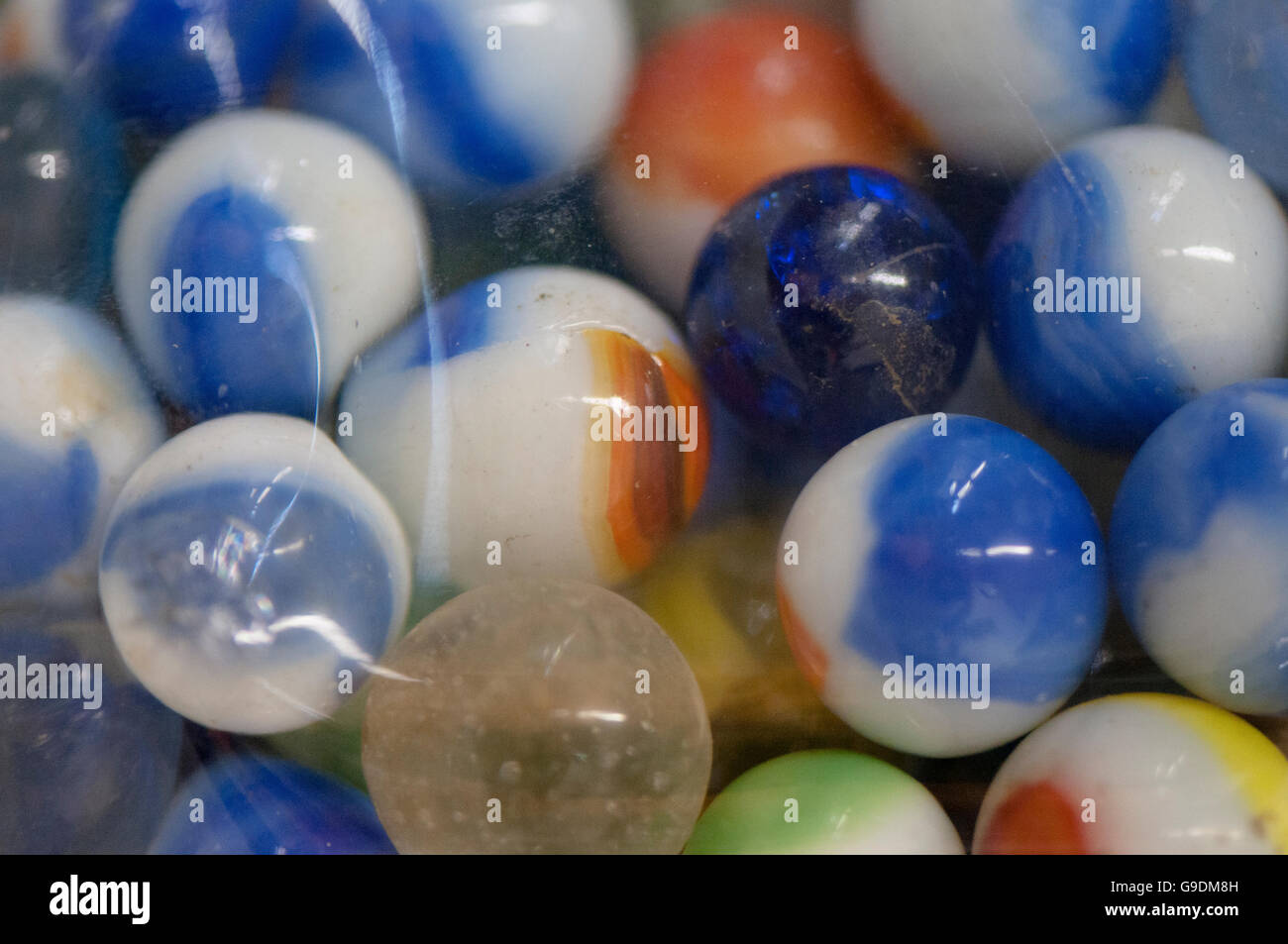 Multi colored marbles hi-res stock photography and images - Alamy