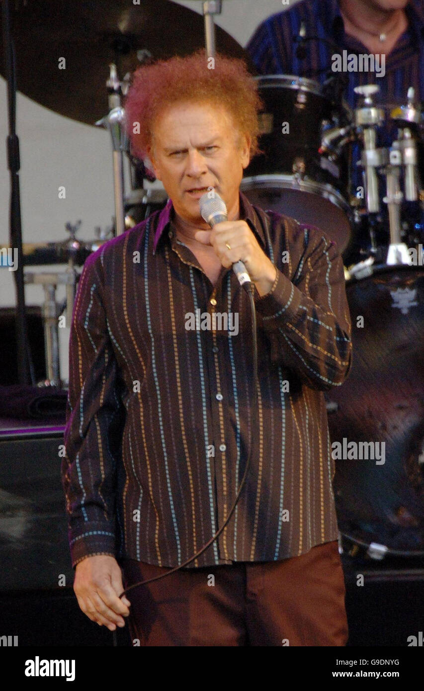 Art garfunkel hi-res stock photography and images - Alamy