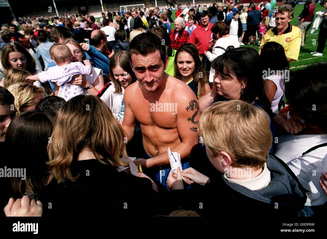 Ex-Hollyoaks actor Will Mellor signs autographs for his fans Stock ...