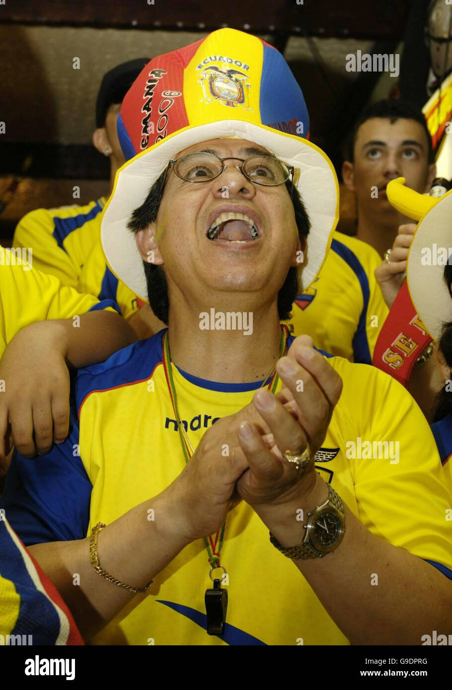 Ecuadorian football fans gather inside the El Rincon Quinton Ecuadorian ...