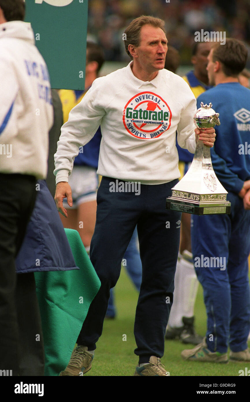 Howard wilkinson leeds trophy hi-res stock photography and images - Alamy