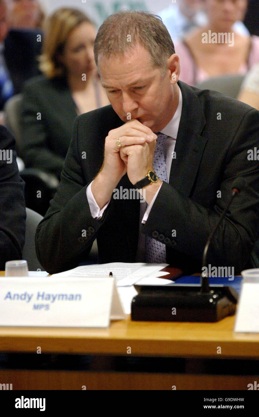 Raid operations hi-res stock photography and images - Alamy