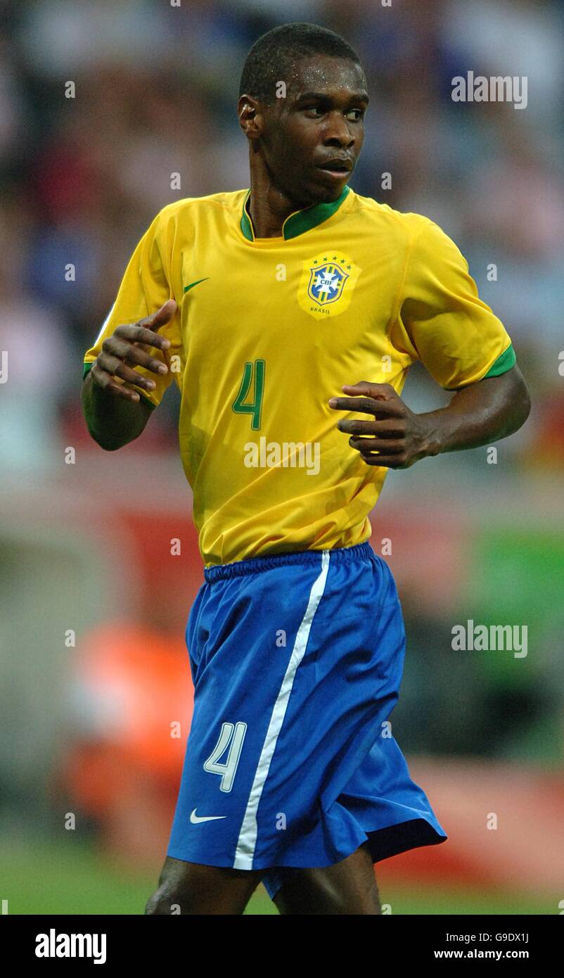 Soccer - 2006 FIFA World Cup Germany - Quarter Final - Brazil v France ...