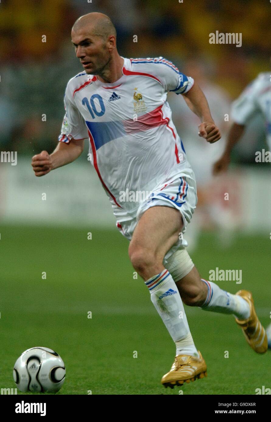Zidane 2006 brazil hi-res stock photography and images - Alamy