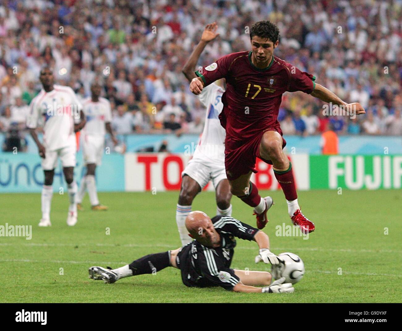 Soccer - 2006 FIFA World Cup Germany - Semi Final - Portugal v France ...