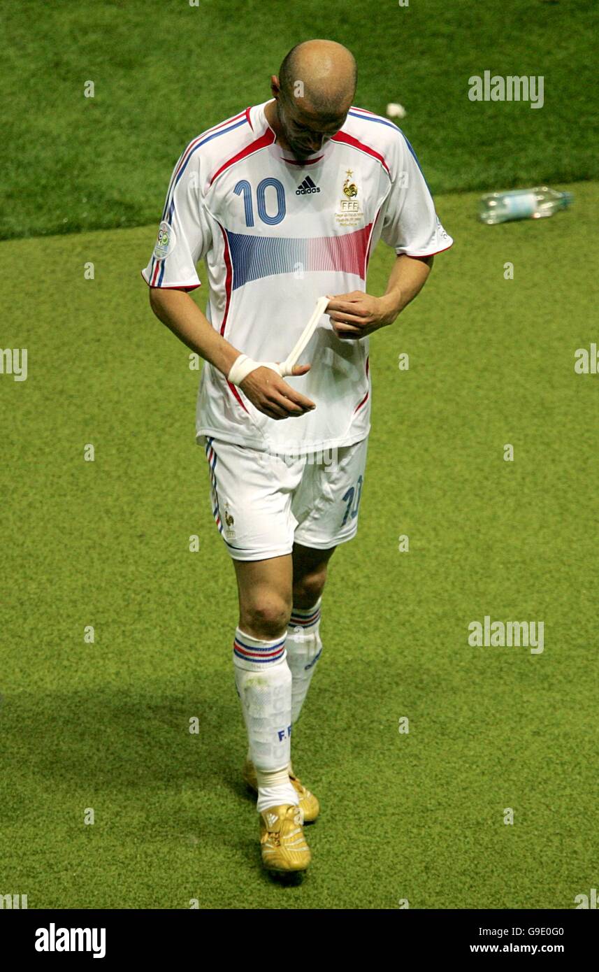 France's Zinedine Zidane leaves the pitch after being sent off Stock ...