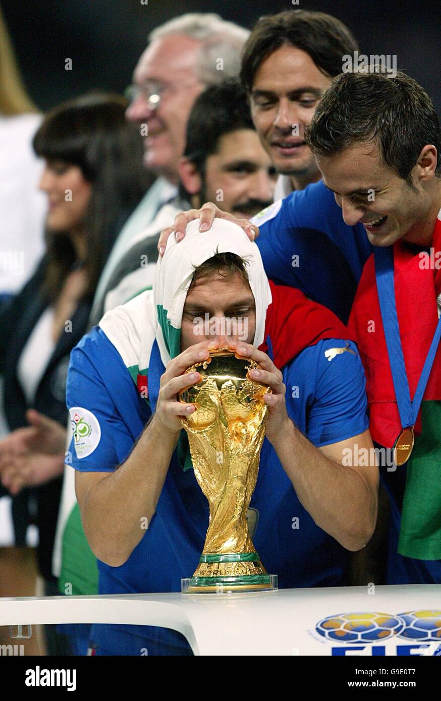 Italys francesco totti with the world cup trophy hi-res stock ...