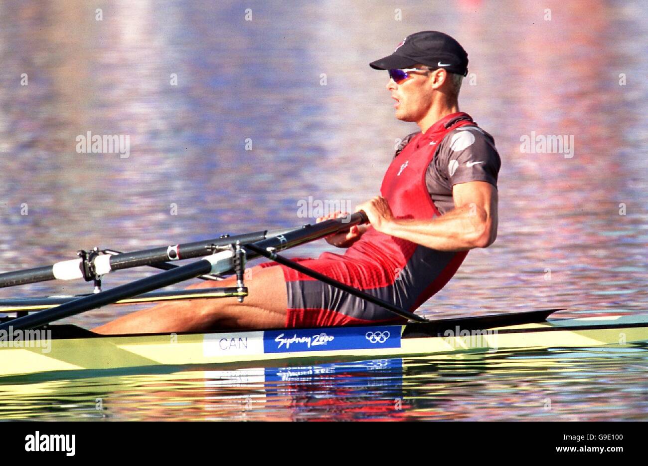 Mens single sculler hi-res stock photography and images - Alamy