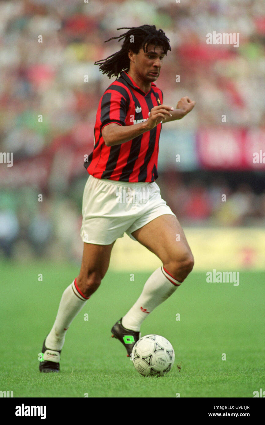 Ruud gullit milan ac hi-res stock photography and images - Alamy