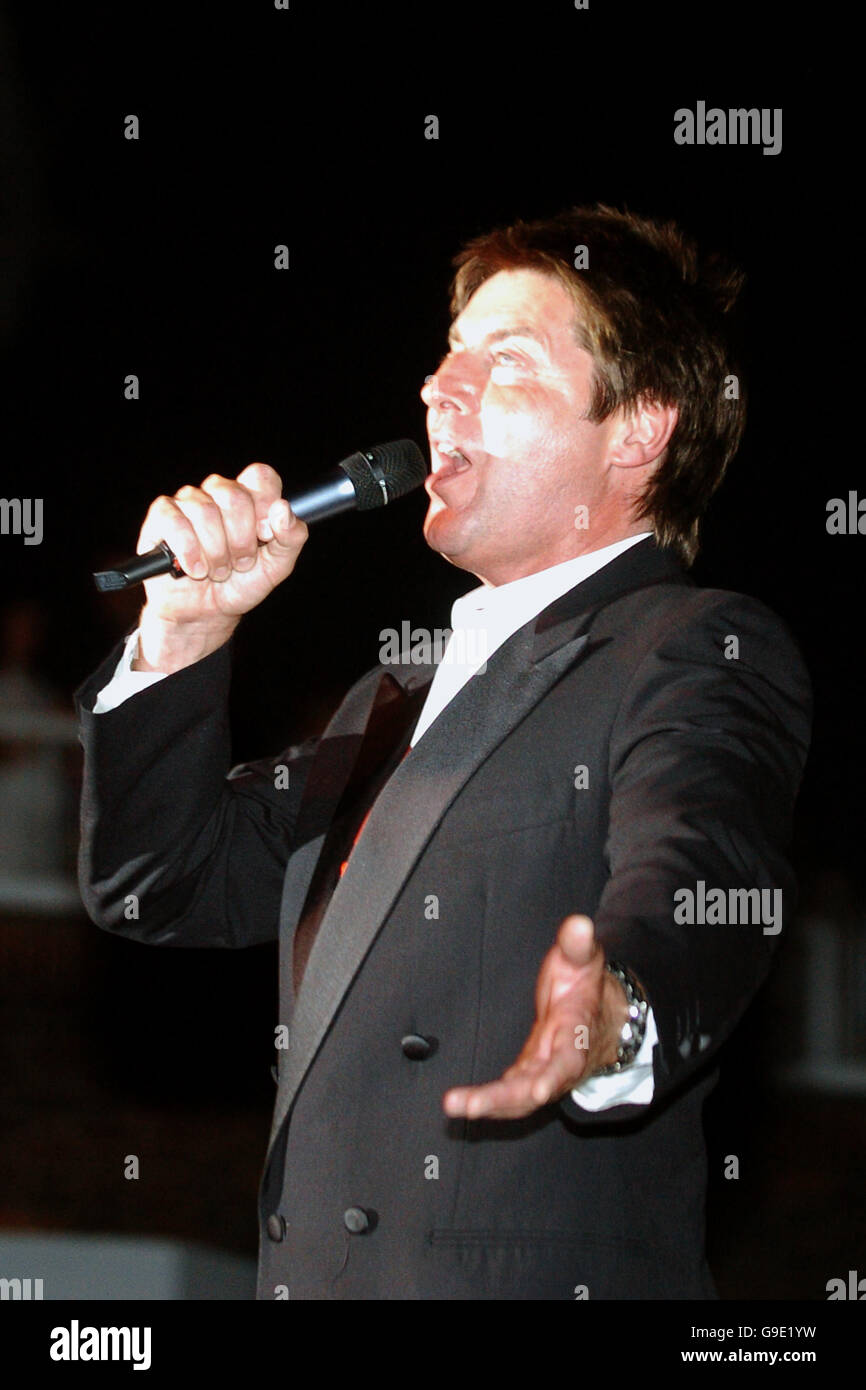 Horse Racing - Best of British Evening - Kempton Park Racecourse ...