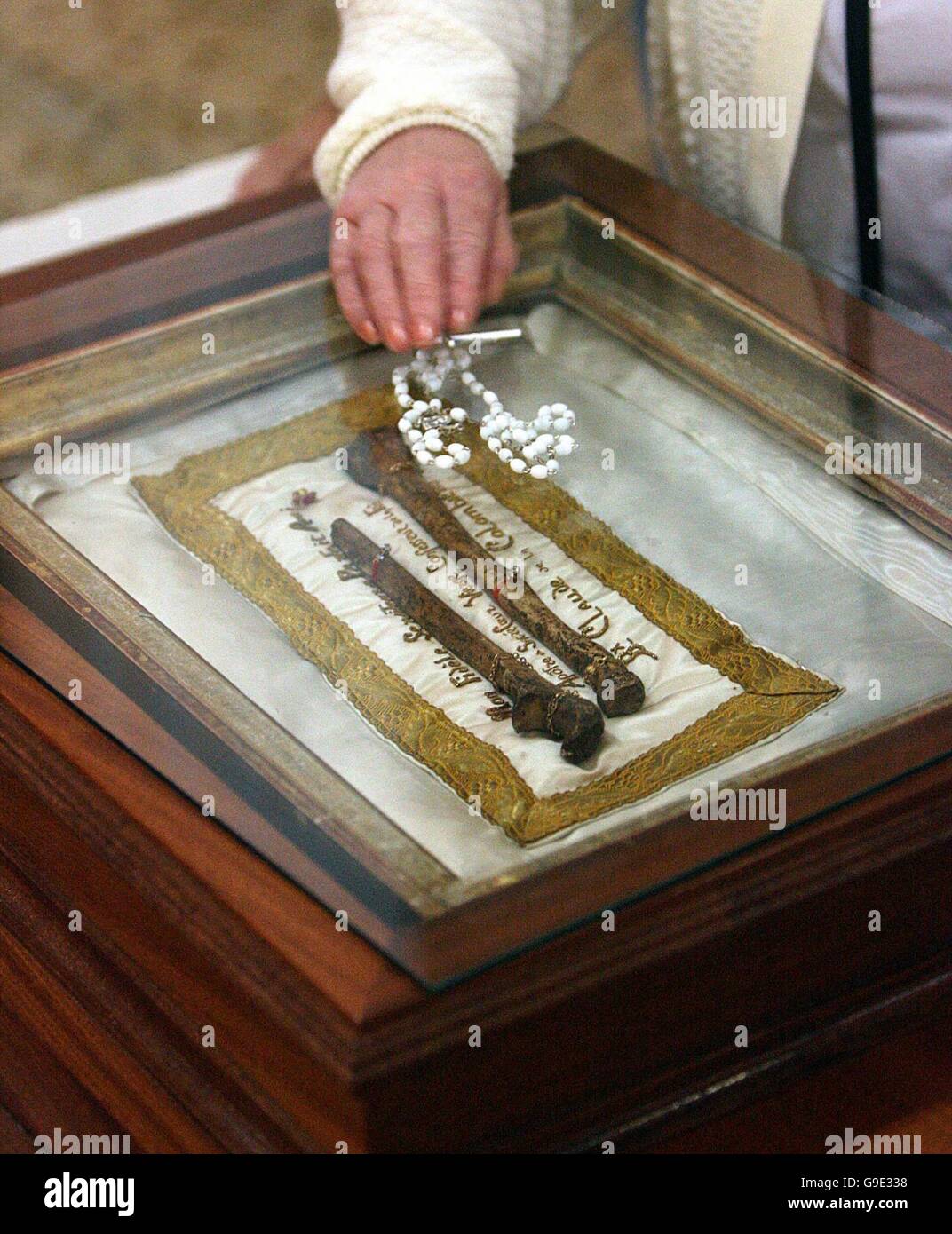 French relics hi-res stock photography and images - Alamy