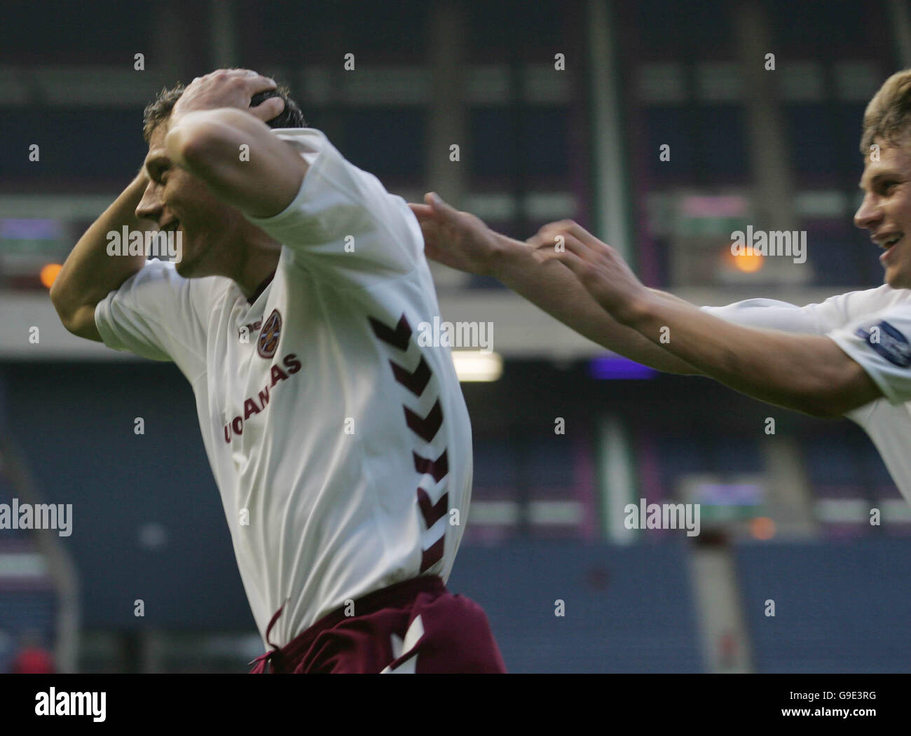 Andrius velicka heart of midlothian hi-res stock photography and images ...