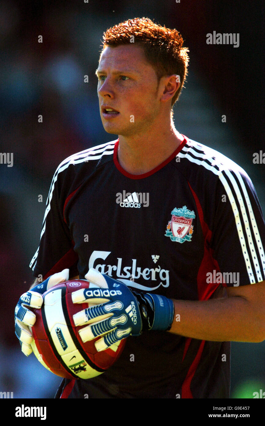 Liverpool goalkeeper david roberts hi-res stock photography and images ...
