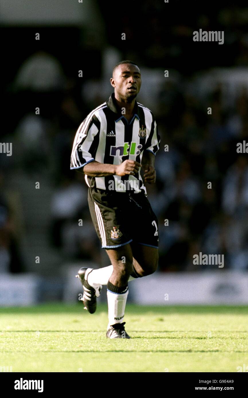 Lua lua football utd full length stock hi-res stock photography and ...