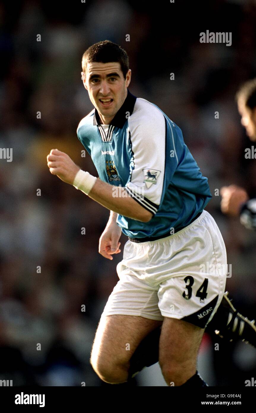 Mark kennedy manchester city hi-res stock photography and images - Alamy