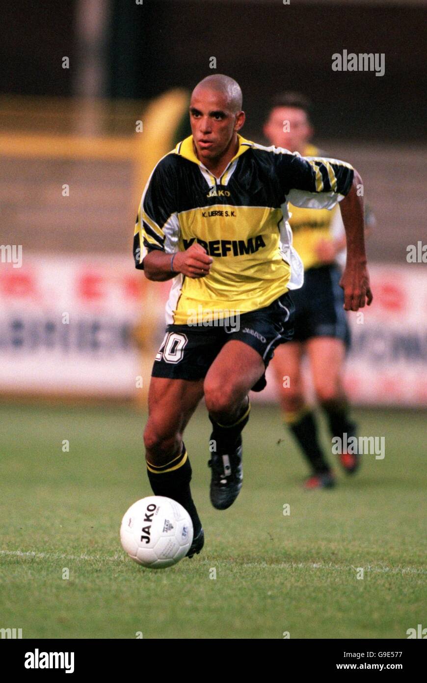 Full length stock pedro filipe da costa football hi-res stock ...