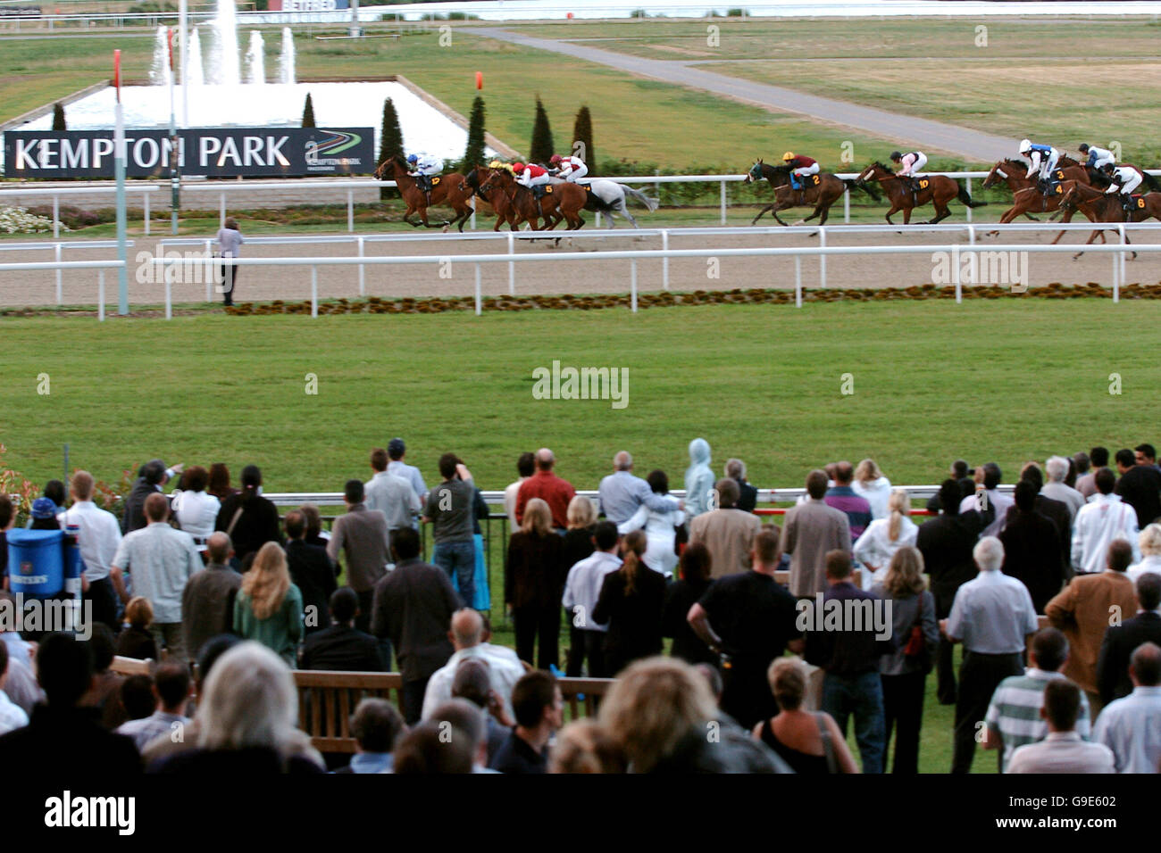 Horse racing bollywood night kempton park racecourse hi-res stock ...