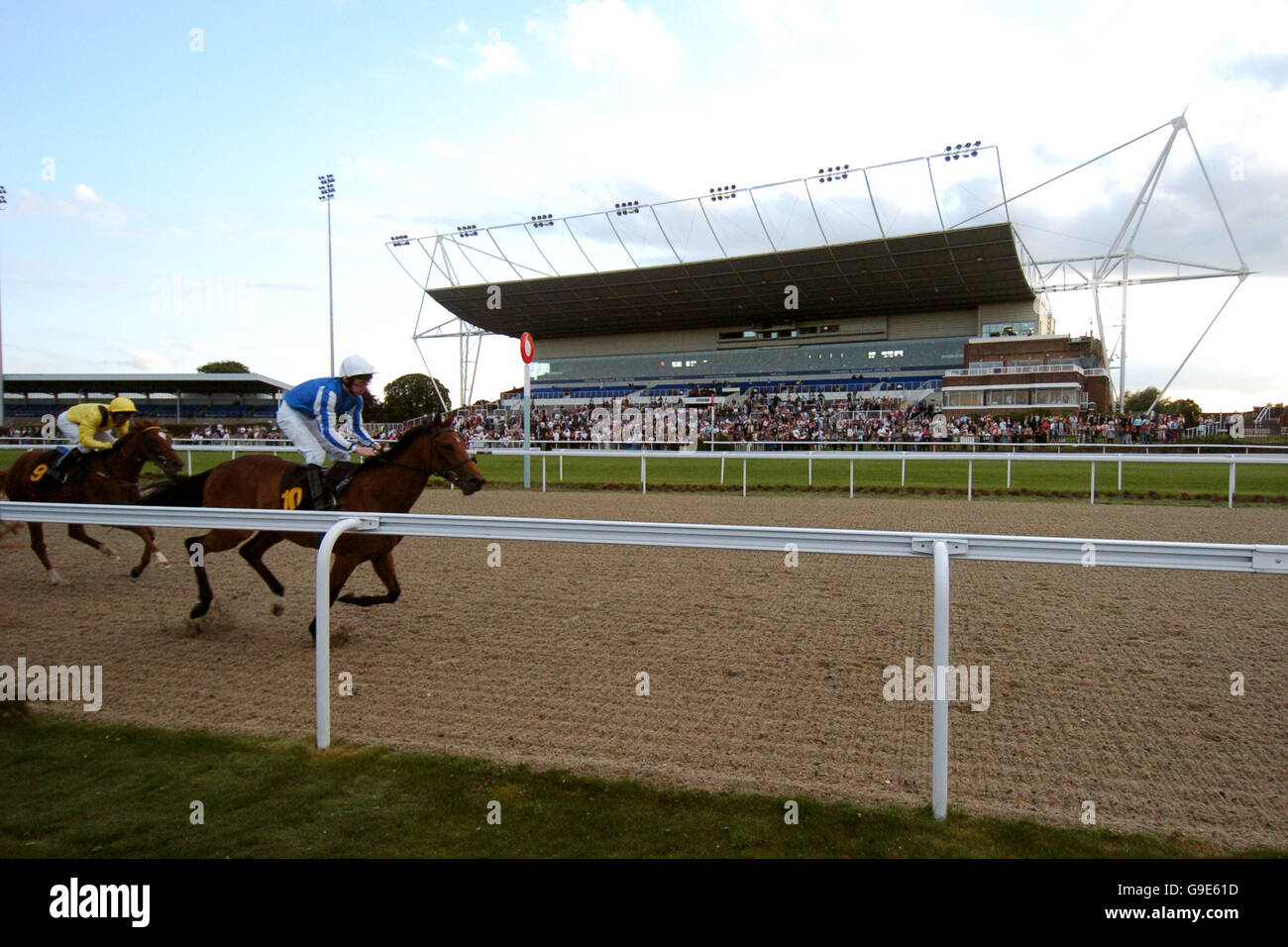 Horse racing bollywood night kempton park racecourse hi-res stock ...