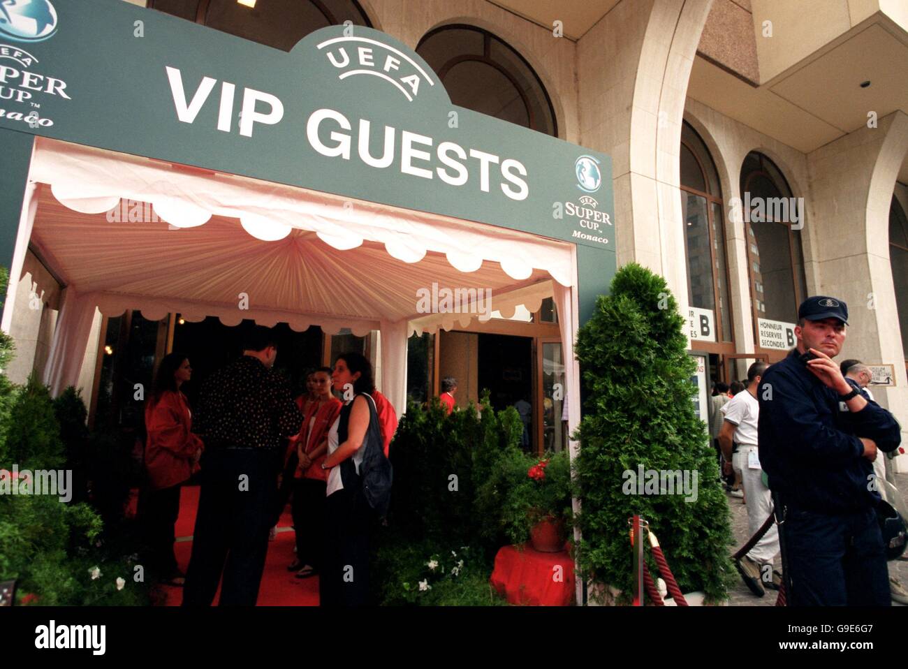 Entrance to stadium for vip guests hi-res stock photography and images ...