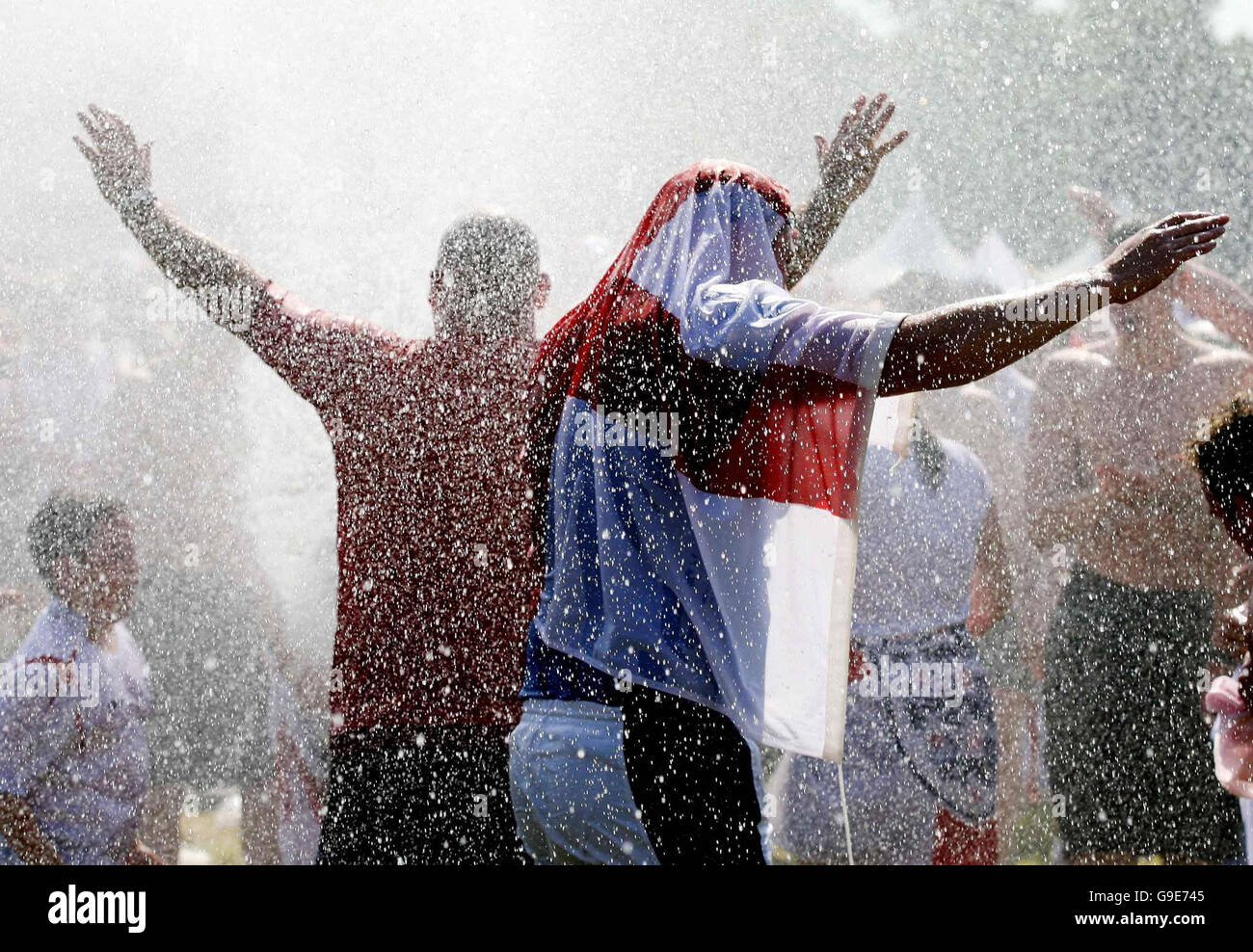 England fans gelsenkirchen general hi-res stock photography and images ...