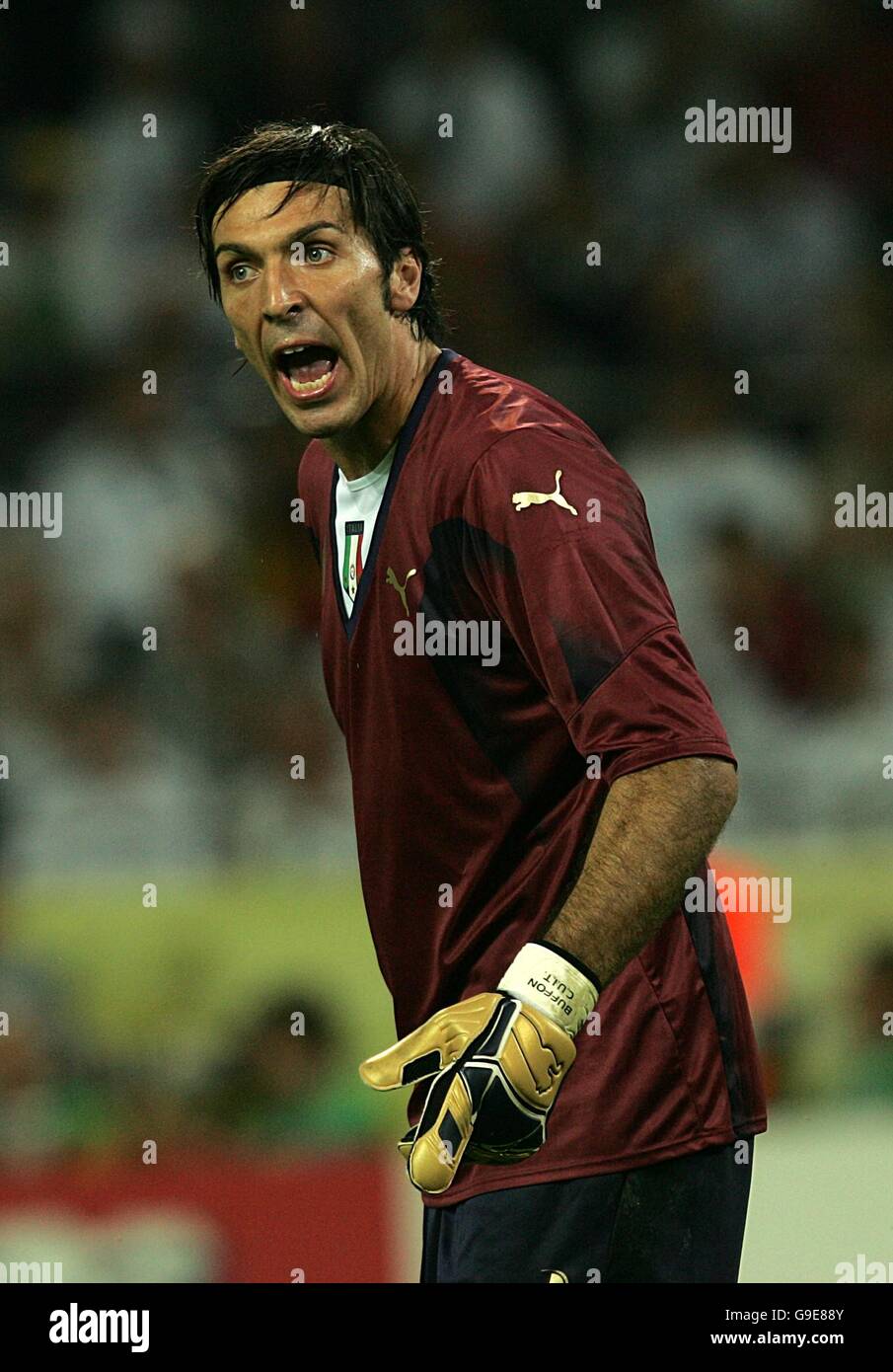 Gianluigi buffon 2006 italy hi-res stock photography and images - Alamy