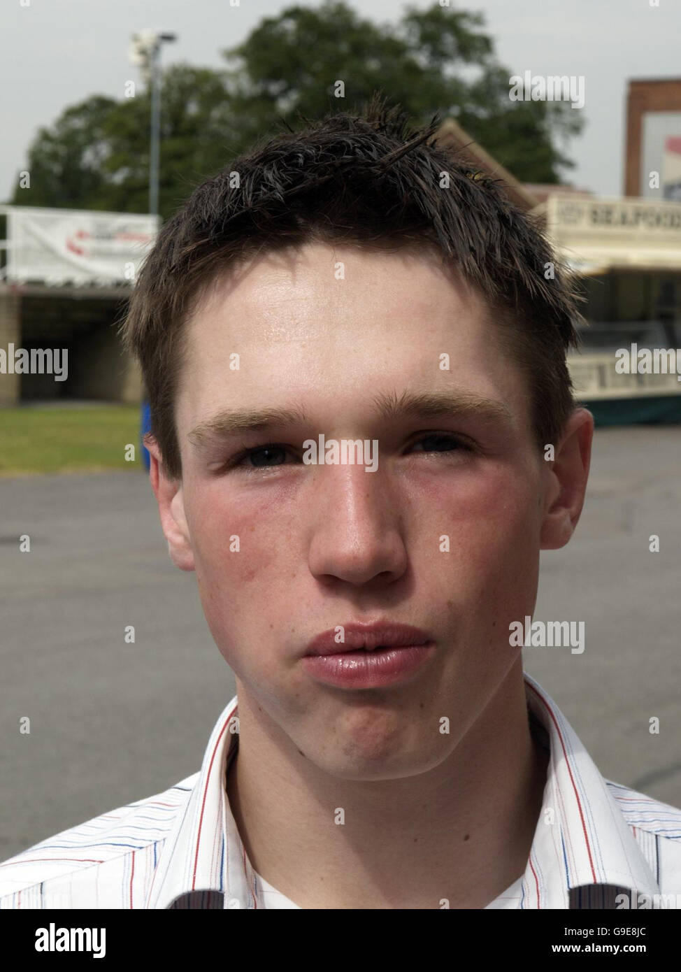 Jockey andrew elliott at newbury racecourse hi-res stock photography ...