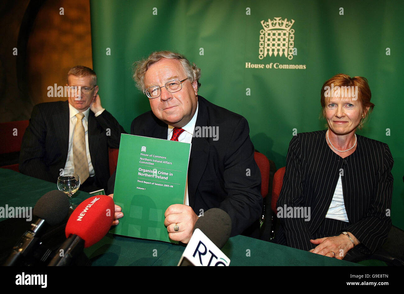 Gregory campbell mp hi-res stock photography and images - Alamy