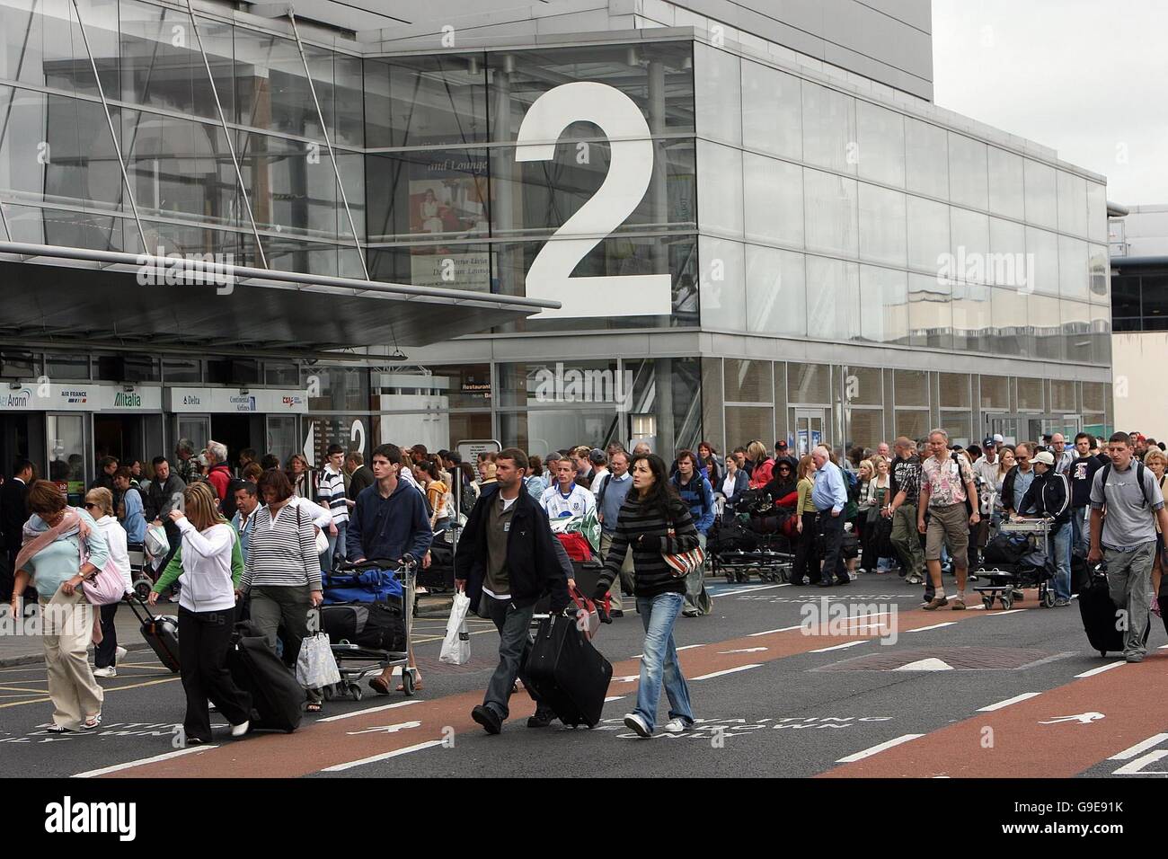 Dublin Airport security alert Stock Photo - Alamy