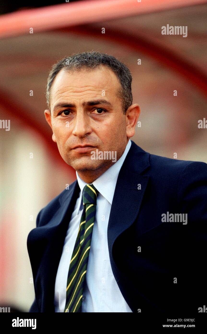 Coach turkish soccer club galatasaray hi-res stock photography and images - Alamy