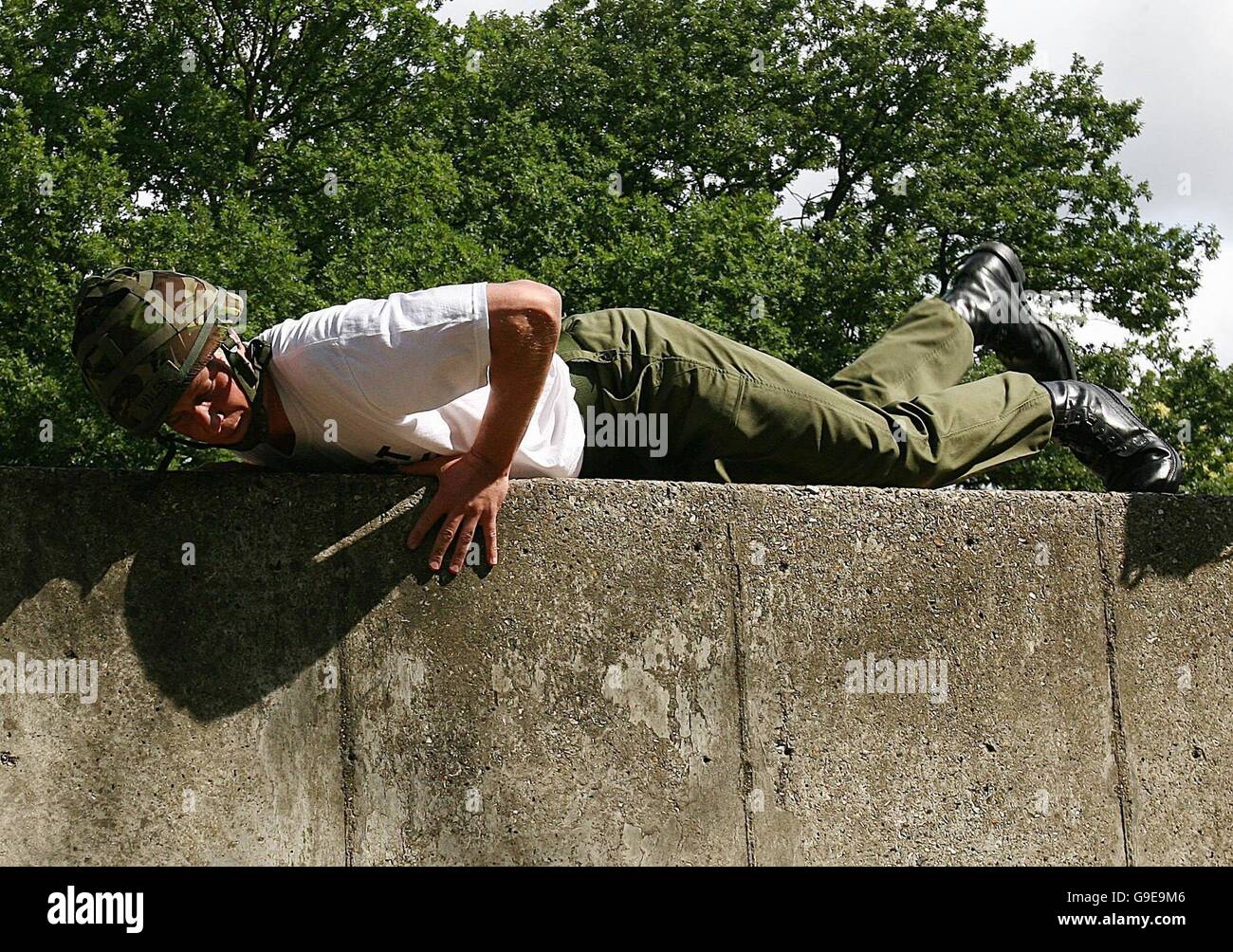 Prince William runs a mile for Sport Relief Stock Photo - Alamy