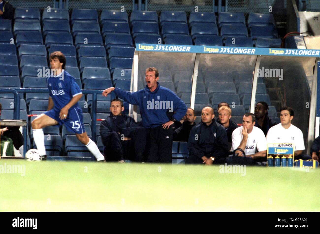 Graham rix chelsea hi-res stock photography and images - Alamy