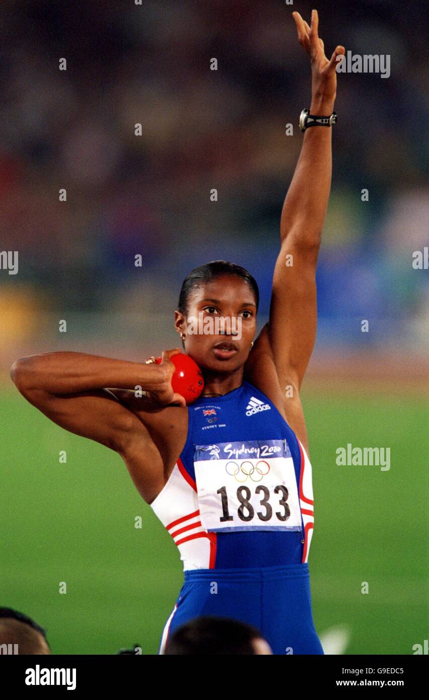 Denise lewis 2000 olympics hi-res stock photography and images - Alamy