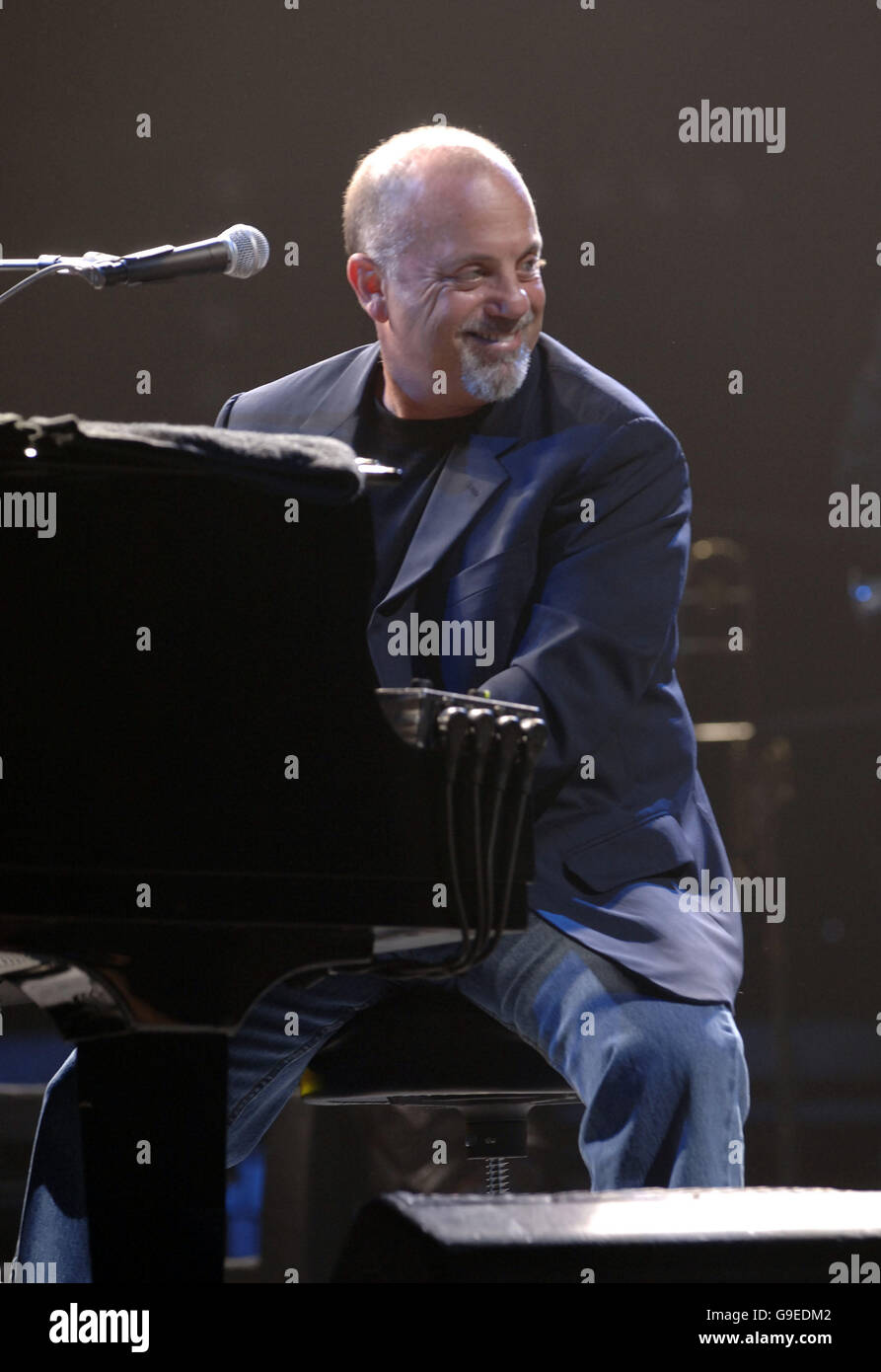 Billy Joel In Concert Stock Photo - Alamy