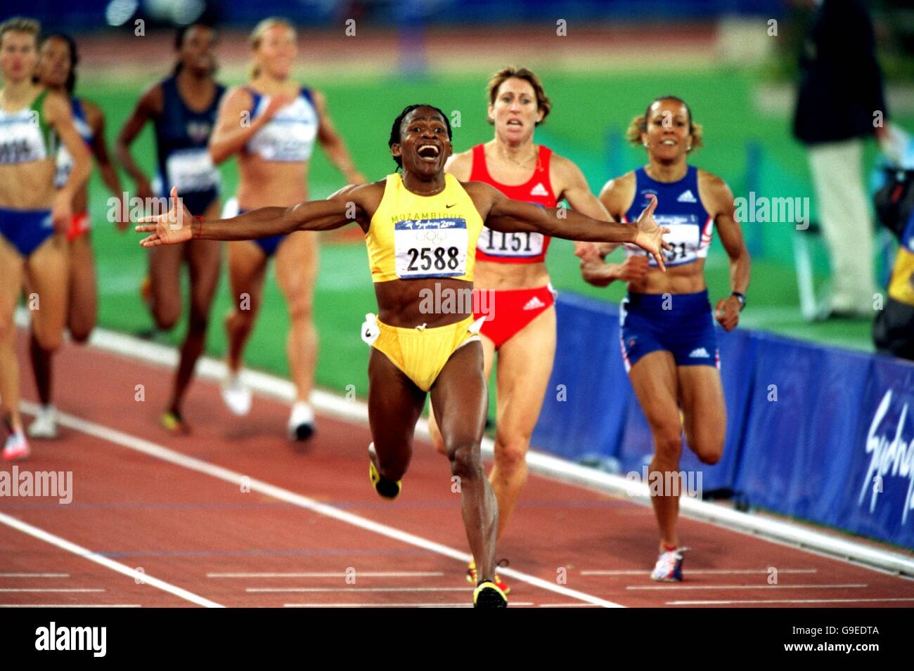 Maria Mutola of Mozambique wins gold and her countries first ever ...